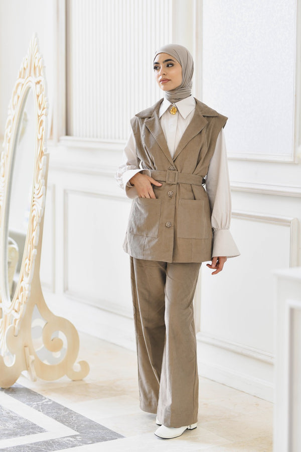 Reign Set – Chedly Sisters